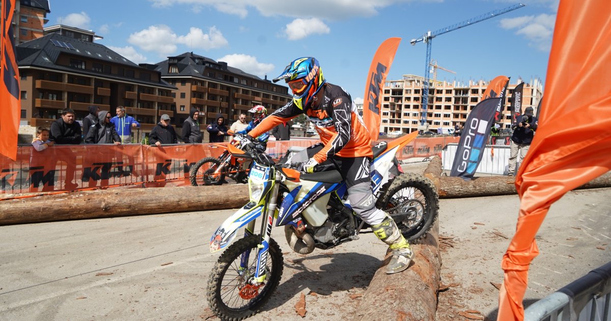 Na Zlatiboru počeo Hard Enduro moto spektakl, učestvuje više od 300 ...