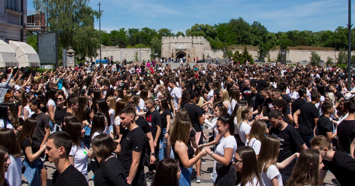 Nesvakidašnja parada u Pirotu - Telegraf.rs