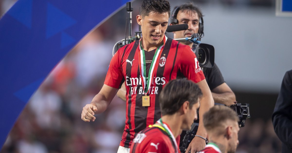 Pukla bomba: TSC dovodi igrača Milana, bivši fudbaler Zvezde stiže u ...