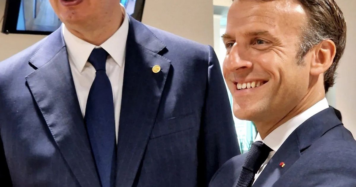 Vucic meets with Macron in Brussels before the EU-Western Balkans ...