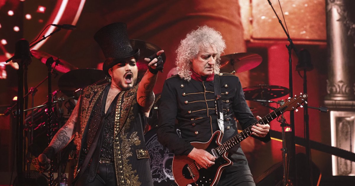 Adam Lambert uz pratnju grupe Queen impresivno otpevao čuvenu ariju ...