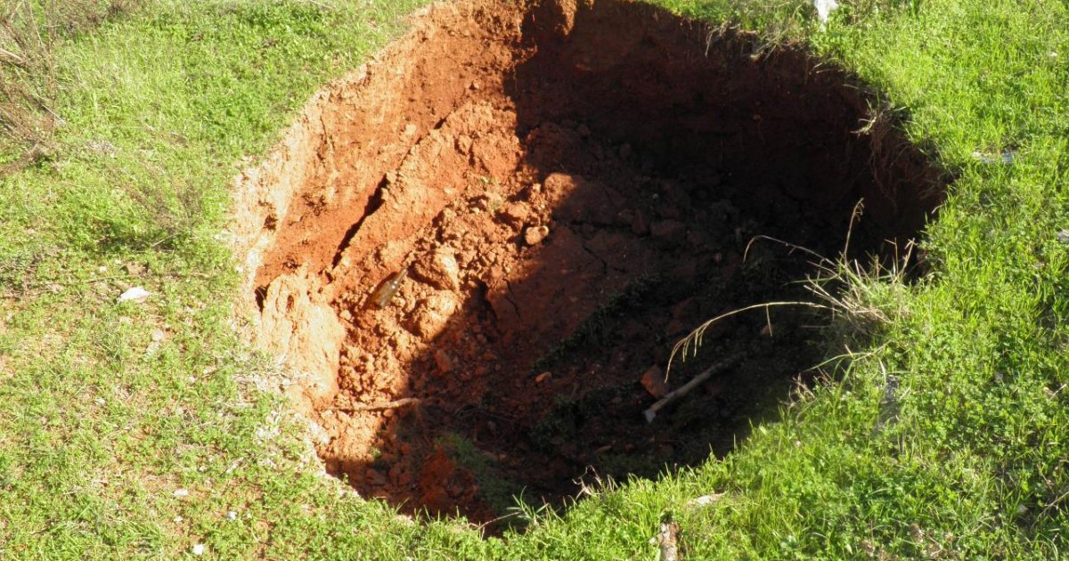 Misteriozna rupa, prečnika 25 metara, odjednom se pojavila u Čileu: Vlasti pokrenule istragu ...