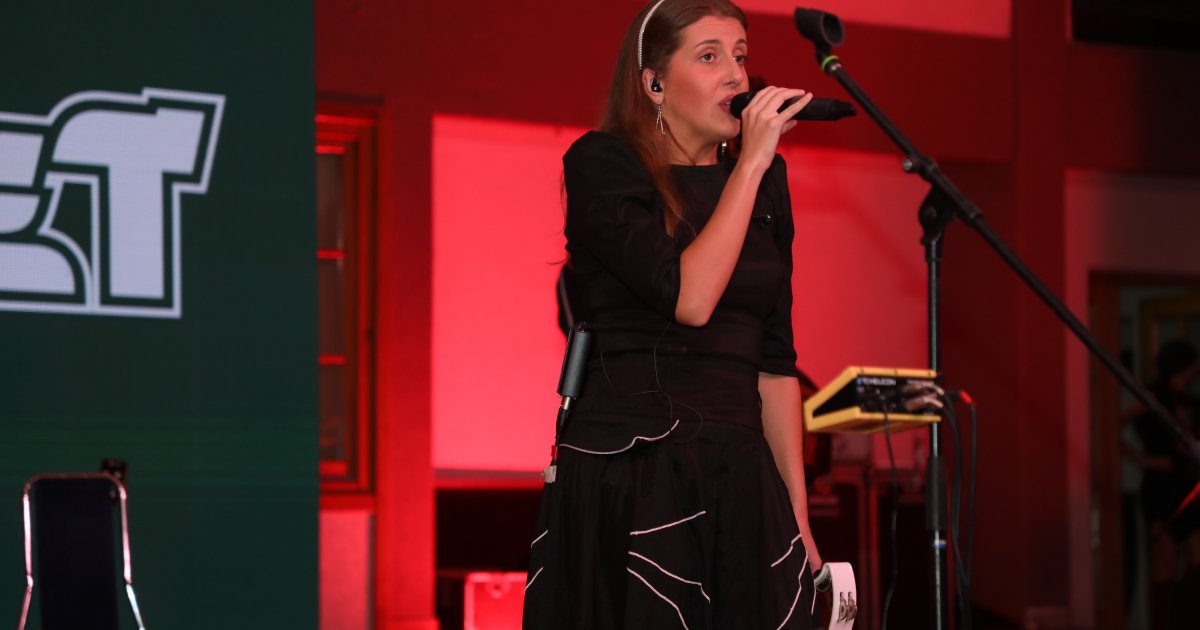 Sarajevska Divanhana odložila veliki beogradski koncert - Telegraf.rs