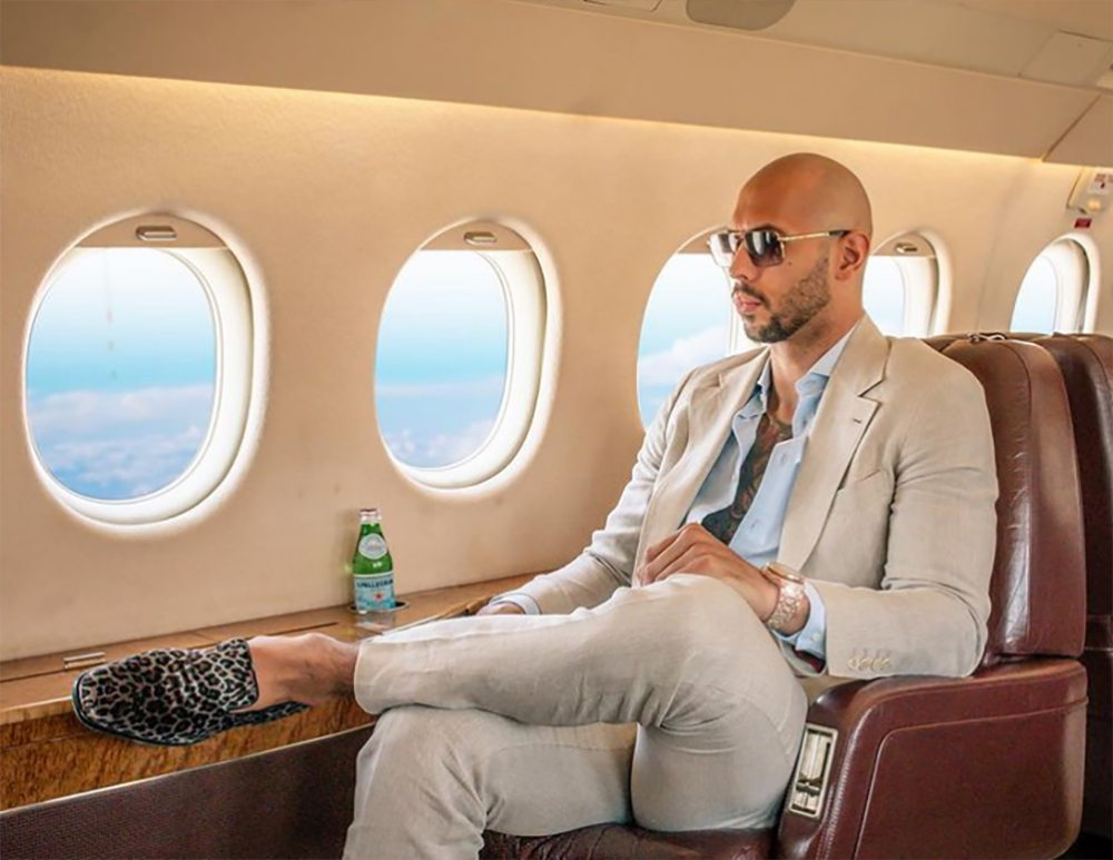 Endru Tejt i serija "Adolescencija": Kontroverzni influenser sa milionima pratilaca i bogatstvom ...