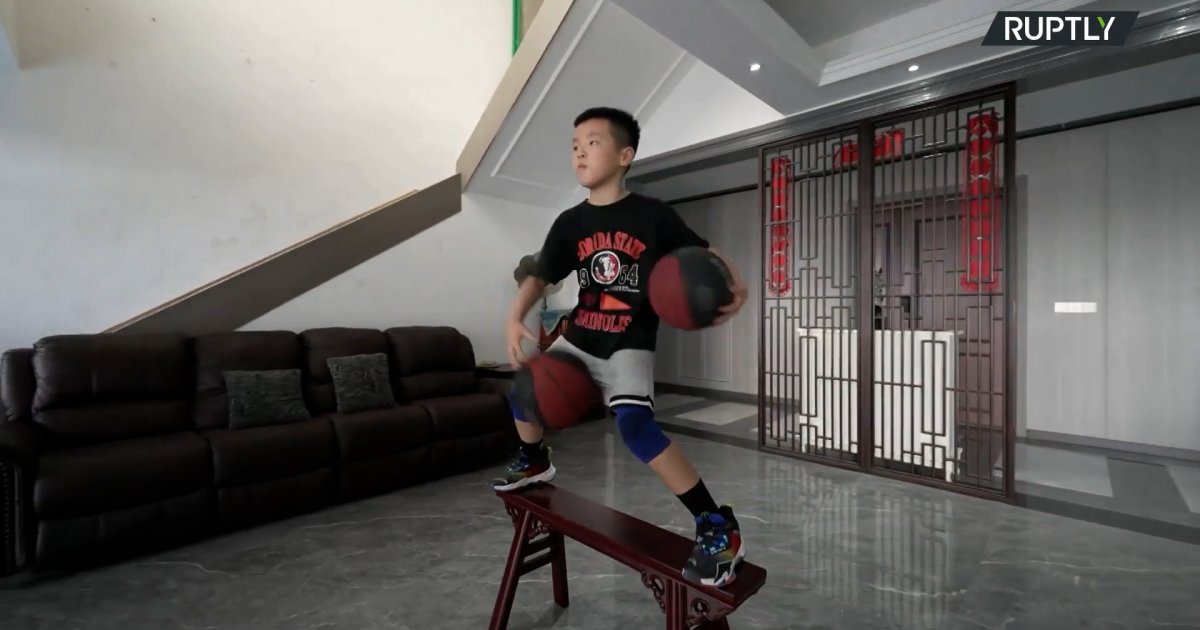 Mali Kinez razvaljuje sa driblinzima i basket trikovima: Možda je Žao ...