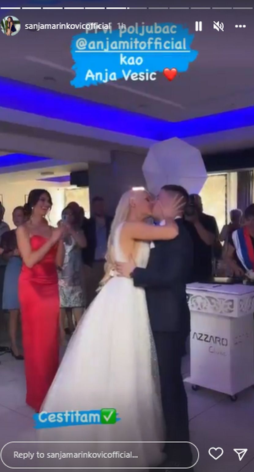 Anja Mit se udala za zgodnog pilota: Glumica zaplesala sa suprugom uz ...