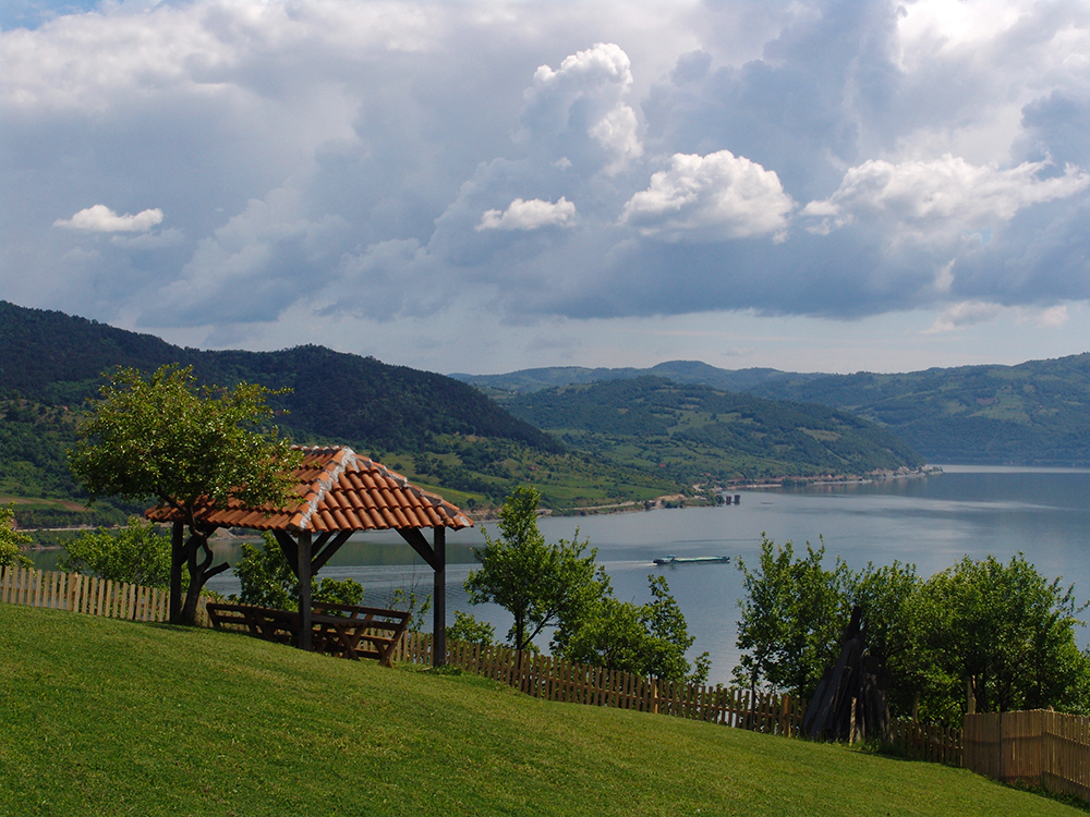 Sa Kapetan Mišinog brega pruža se najlepši pogled na Dunav: Idealna ...