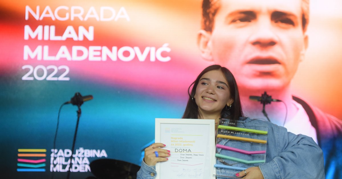 Dina Jašari četvrti laureat Nagrade Milan Mladenović - Telegraf.rs