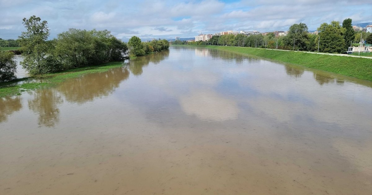 U Slavonskom Brodu iz Save izvučeno telo muškarca - Telegraf.rs