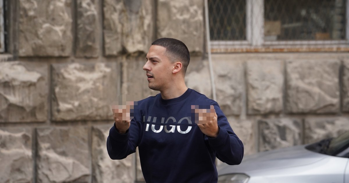 Skandalozno ponašanje Bake Praseta: Sve vreme pokazivao srednji prst, a ...