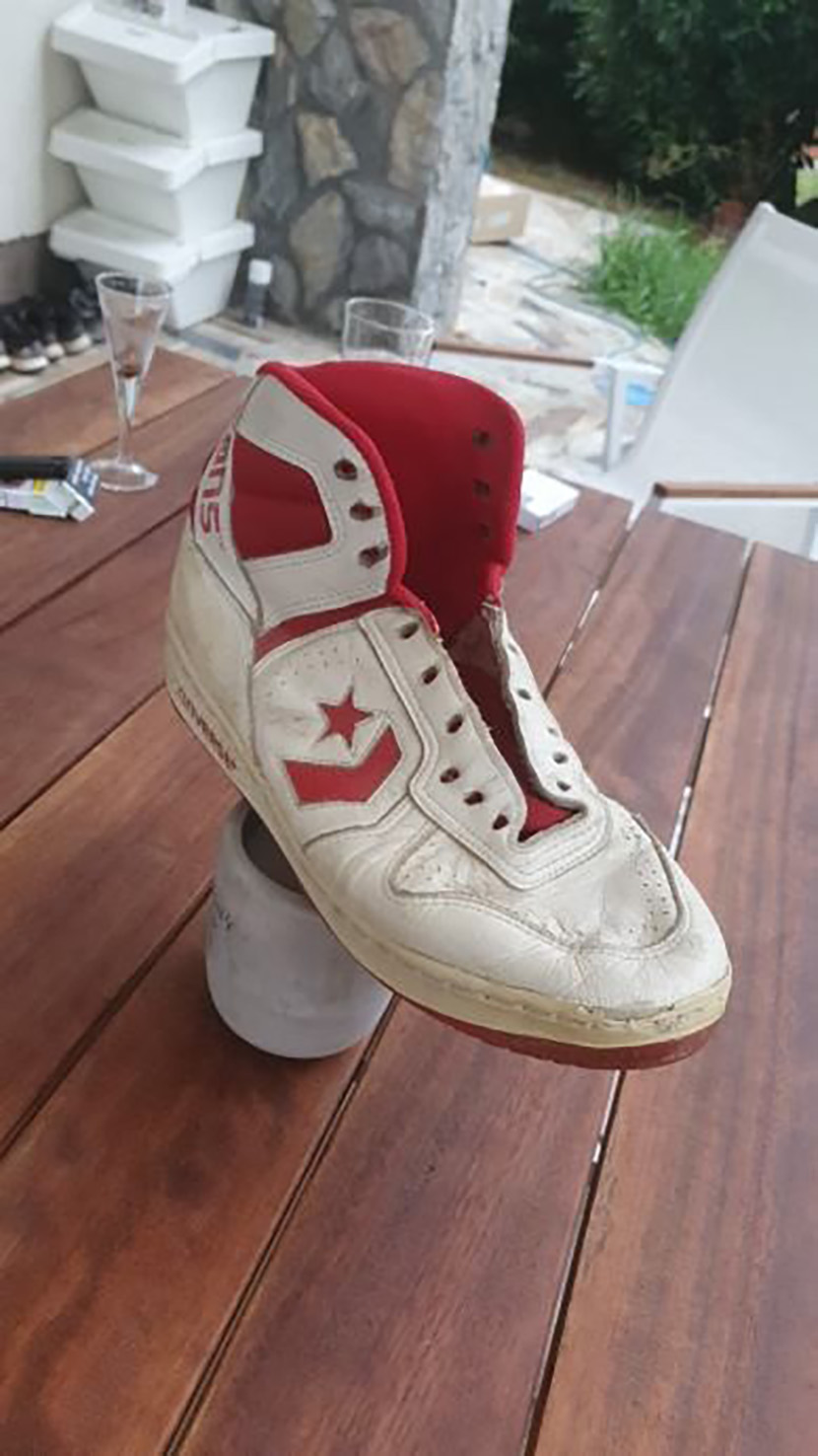 Hrvat za 20.000 evra prodaje patike stare 33 godine: Mnogi u Srbiji bi ...