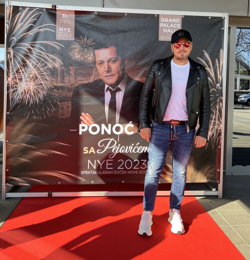 Ponoć je sa Acom Pejovićem: Spektakularni doček Nove godine u Beogradu ...