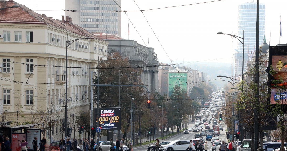 Lančani sudar u Kneza Miloša: Četiri automobila učestvovala u nezgodi ...