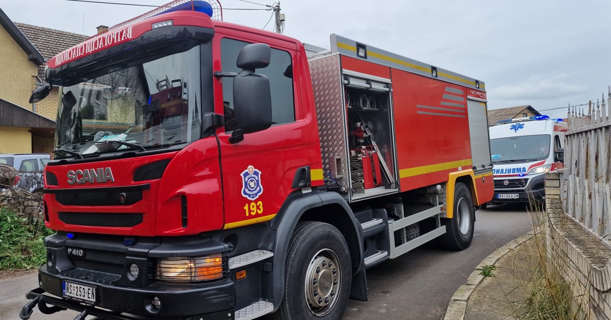 Požar u Vidovdanskom naselju u Novom Sadu - Telegraf.rs