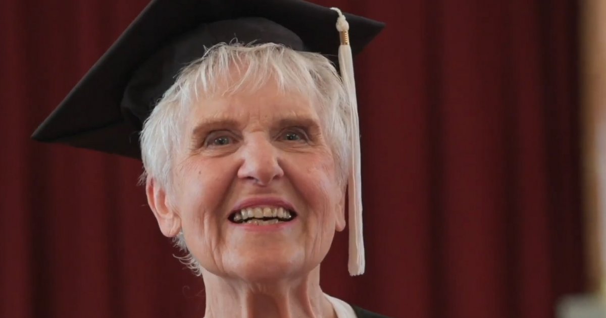 Starica diplomirala 70 godina nakon što je upisala fakultet - Telegraf.rs