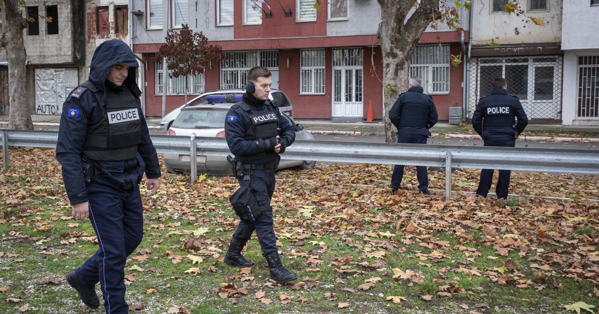 Napeto u Severnoj Mitrovici: Pojačano prisustvo kosovske policije - Telegraf.rs