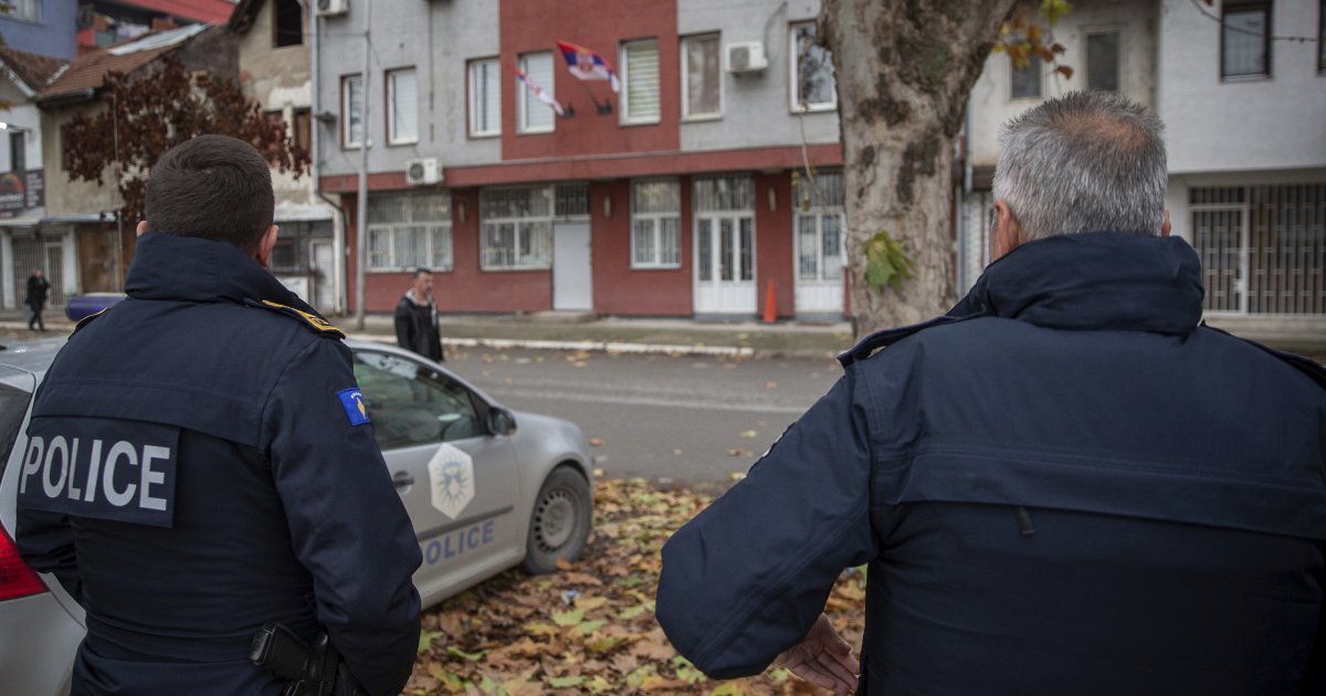 Povećano prisustvo policije u Severnoj Mitrovici - Telegraf.rs
