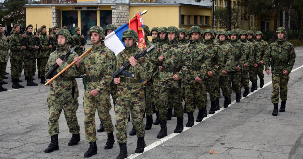 Spektakl na aerodromu u batajnici povodom Dana Vojske Srbije - Telegraf.rs