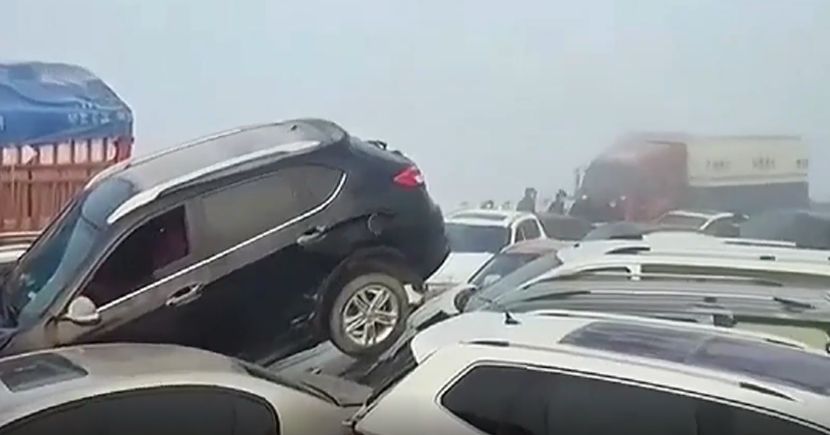 lančani sudar most kina automobili nastradala osoba - Telegraf.rs