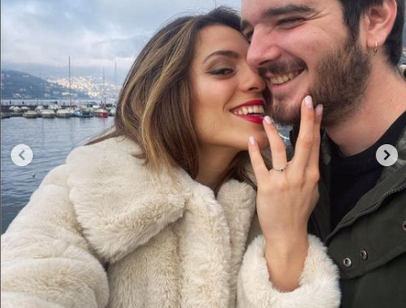 Miona Marković pokazala prsteni verenika - Telegraf.rs