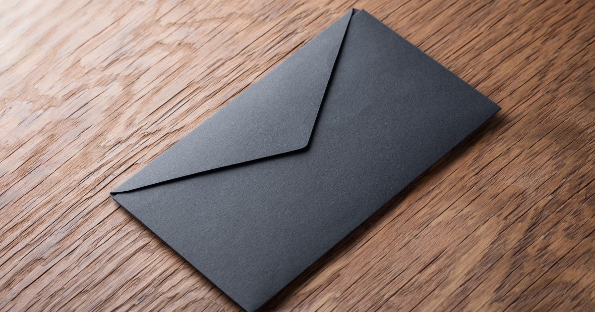 U mestu gde živi oko 400.000 Srba, stanovnicima masovno stižu koverte ...