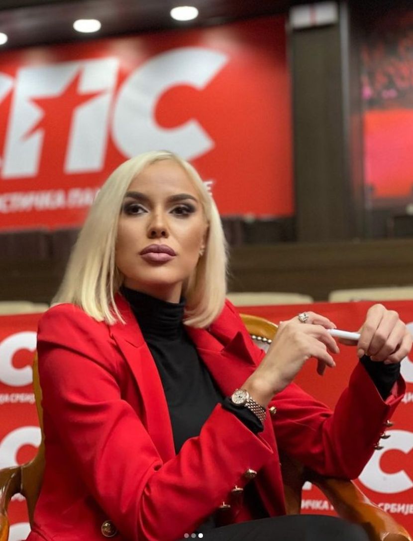 Članica glavnog odbora "SPS-a" pružila podršku Vučiću nakon pretnji smrću: "Sigurna sam da će ...