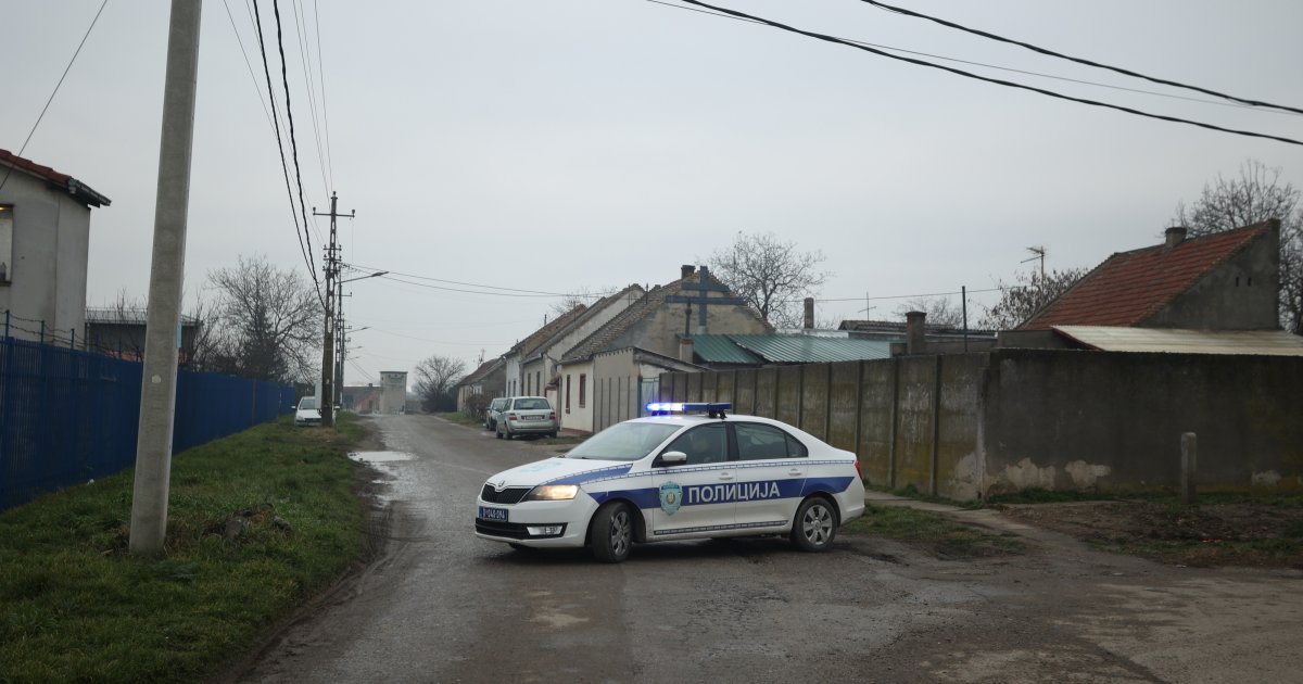 Curi tisterna sa amonijakom na pruzi kod Pančeva - Telegraf.rs