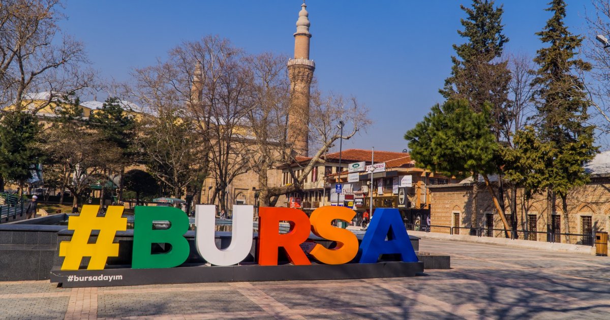 Grad Bursa nalazi se u podnožju planine Uludag - Ona.rs