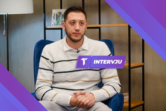 Mihajlo Vasiljević ima 25 godina, a već ima 5 knjiga - Telegraf.rs