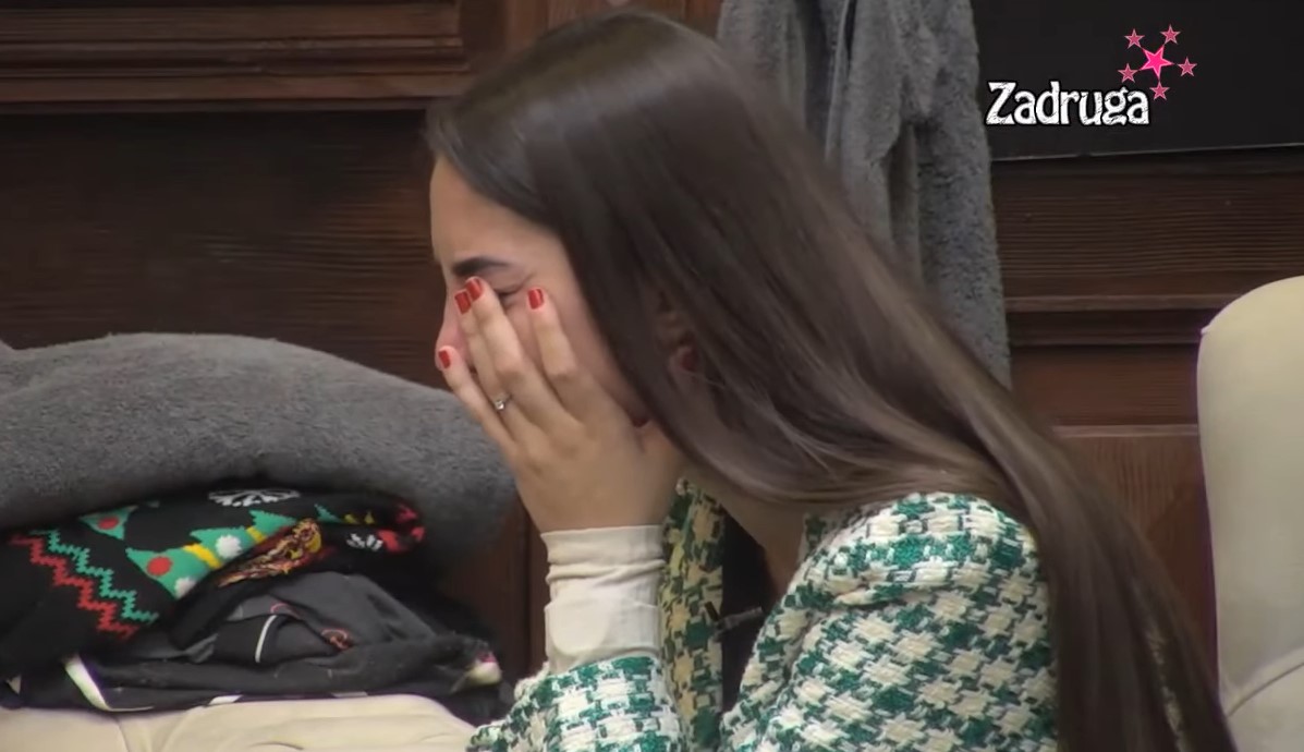 Anđela doživela nervni slom i htela da pobegne iz Zadruge - Telegraf.rs