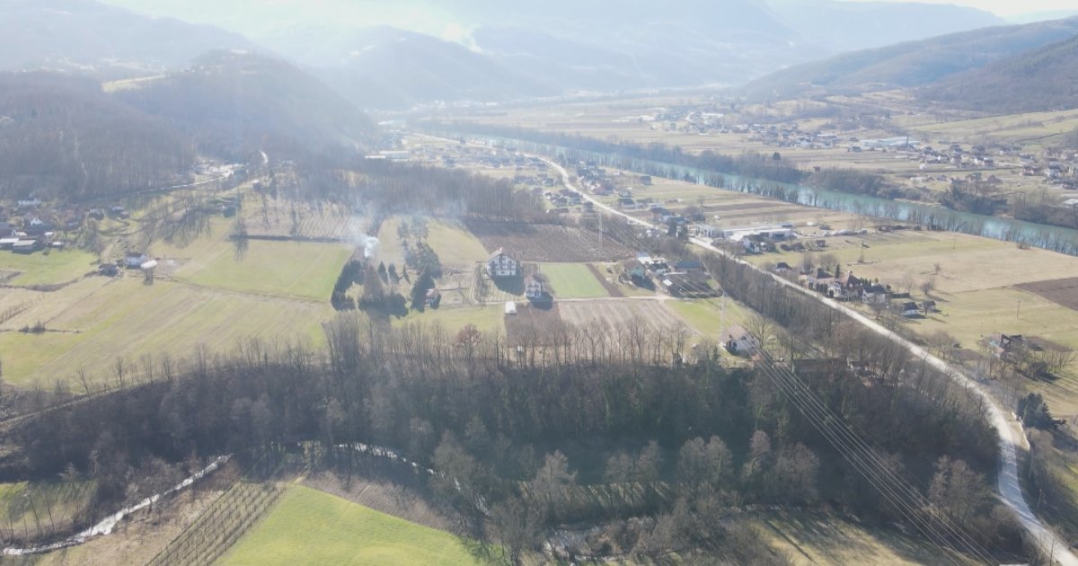 Dolinu koju okružuje tok reke Drine i jedan od nacionalnih parkova ...