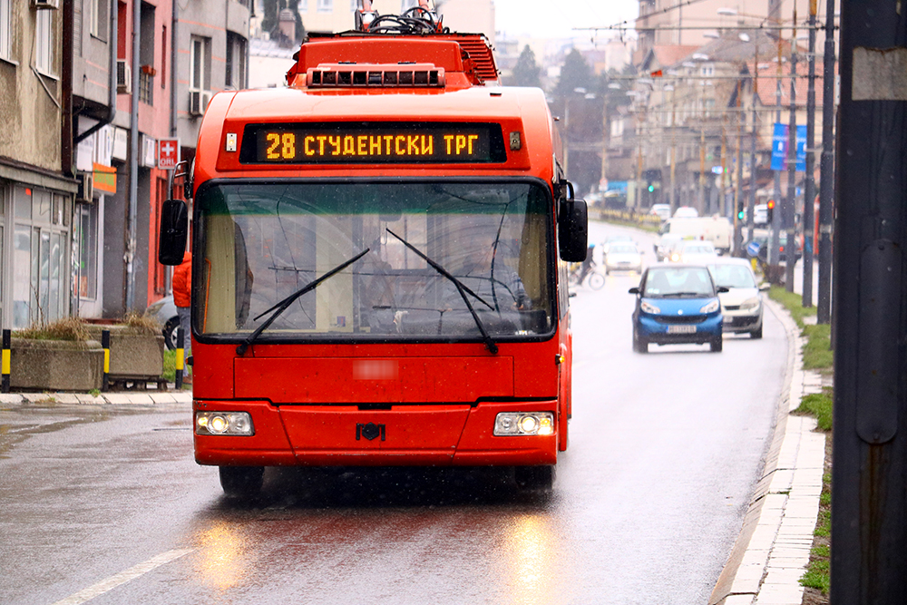 Zašto ne rade trole? Slika iz centra grada otkriva uzrok - Vesti ...