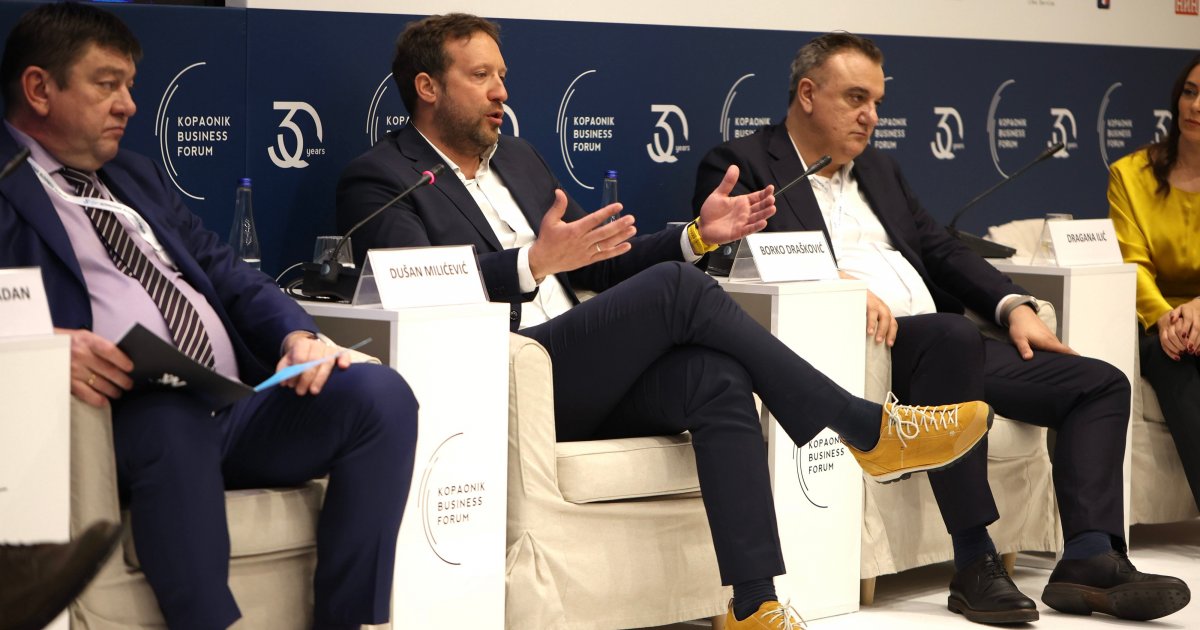 Poslovni ambijent i digitalizovani javni servisi - Telegraf Biznis
