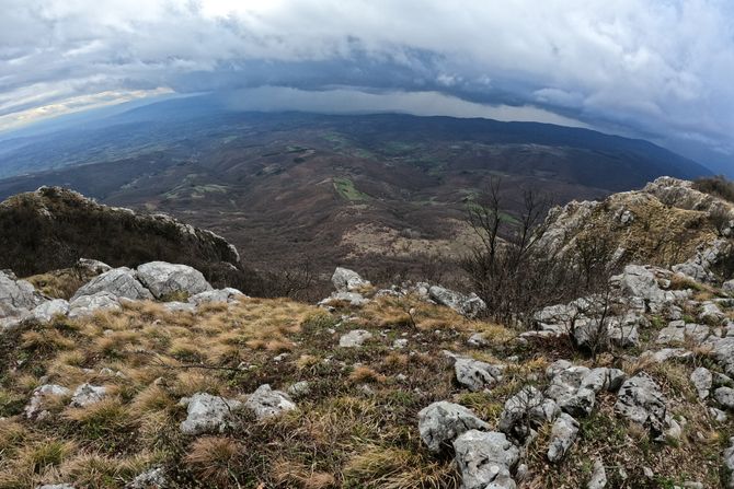 Planina Ozren i čari prirode - Ona.rs