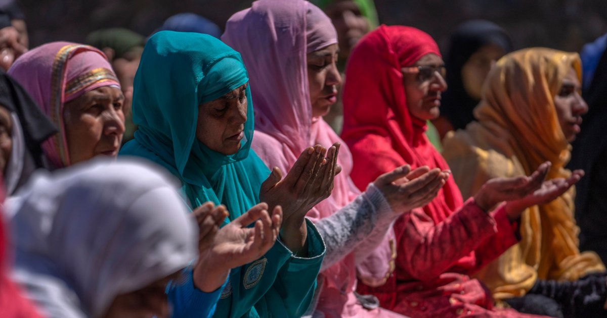 Milioni muslimana širom sveta obeležavaju Ramazan, jedan od najsvetijih ...