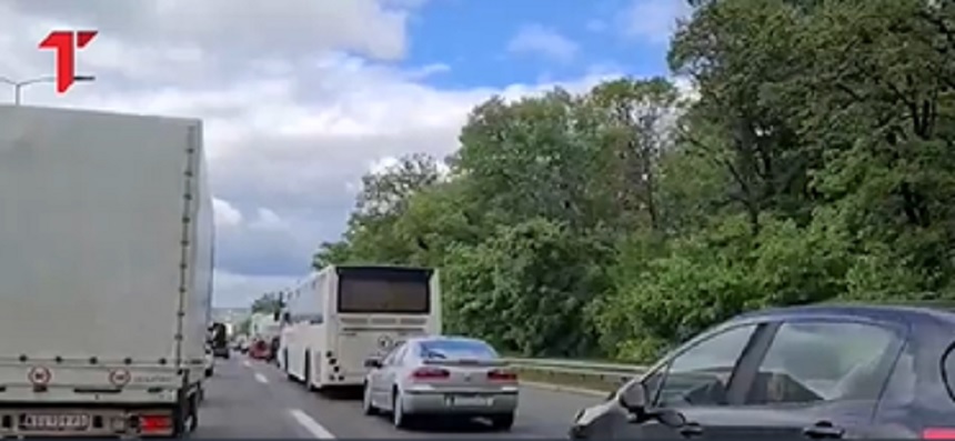Udes na auto-putu - Telegraf.rs