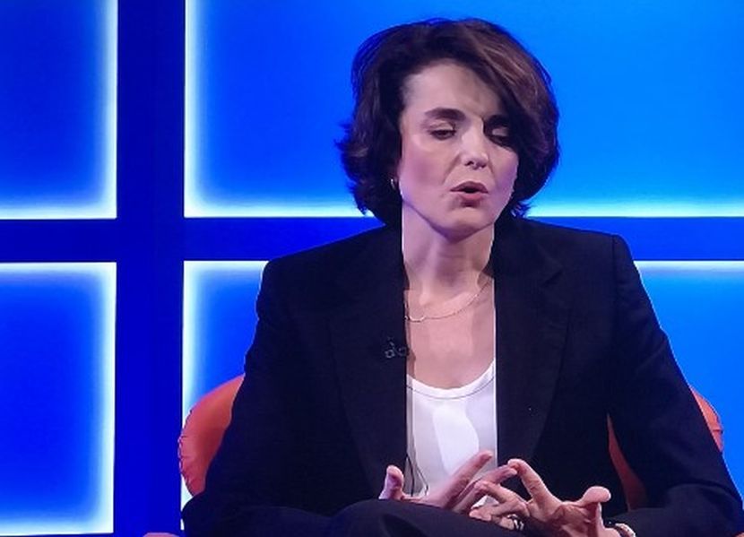 Ovo je rođena sestra Emine Jahović: Ugledna je doktorka, a gostovanjem ...