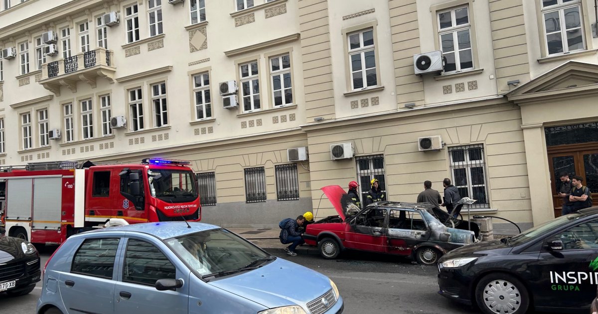Izgoreo automobil u centru Beograda - Telegraf.rs