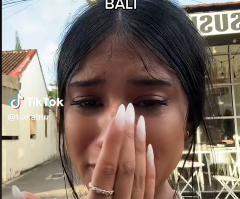 Tia je želela tetovažu iz snova, zbog onog što je dobila na ruci ...