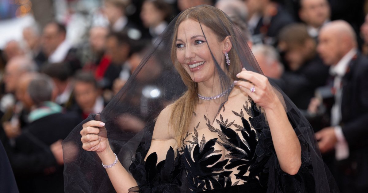 Merjem Uzerli na crvenom tepihu u Kanu - Ona.rs