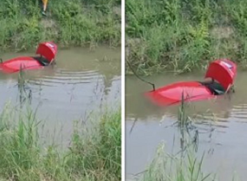 Auto sleteo u kanal kod Pećinaca - Telegraf.rs Auto sleteo u kanal kod Pećinaca - Telegraf.rs