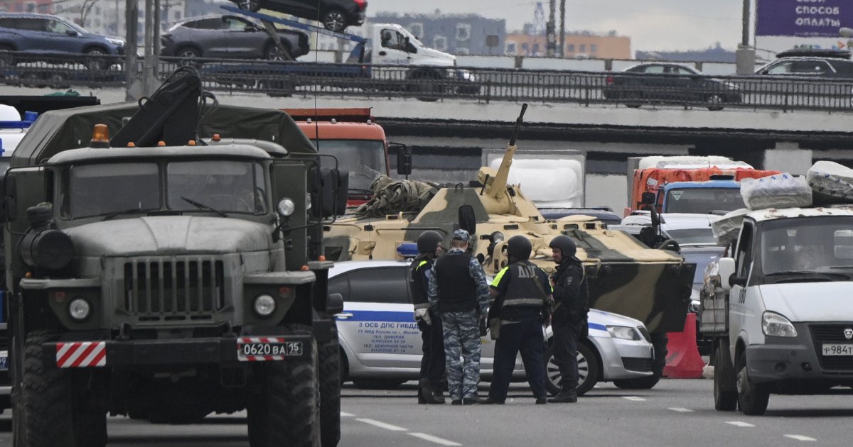 Uhapšeno 11 osoba, uključujući i četvoricu terorista zbog sumnje da su učestvovali u napadu u ...