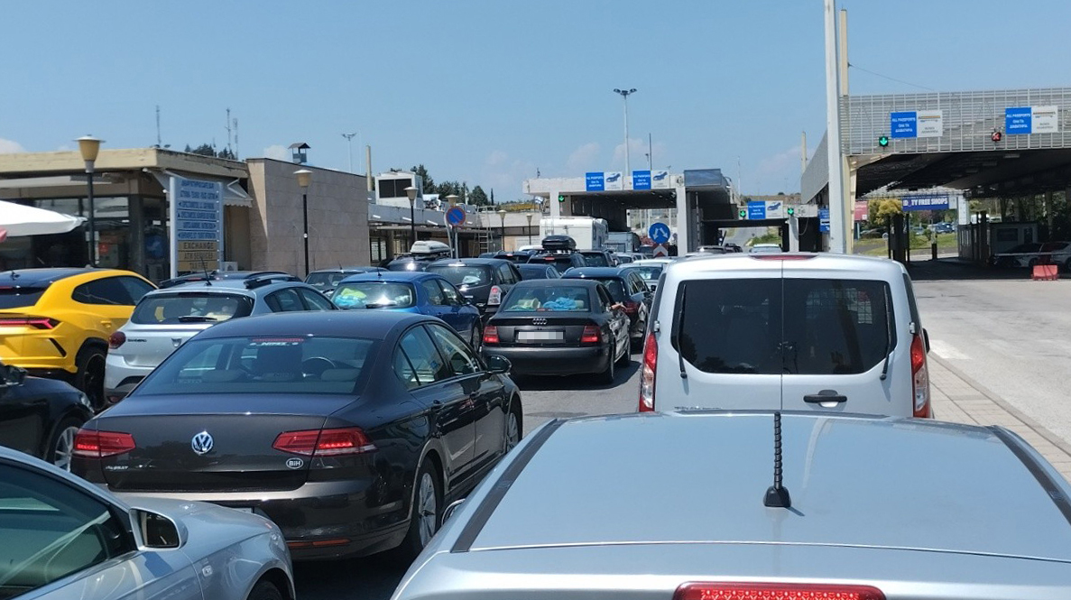 "Tretiraju nas kao stoku": Počela primena EES sistema u punom jeku, na ...