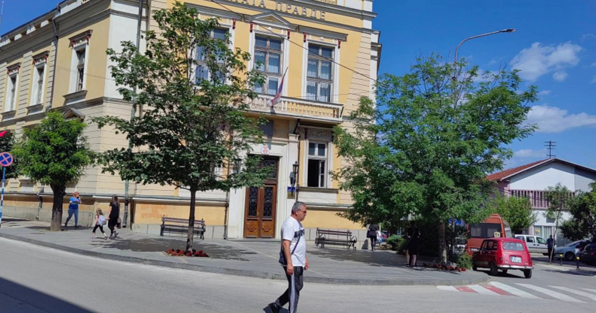 Skandal u Vranju: Nestao sudski predmet okrivljenog kriminalca Dejana ...