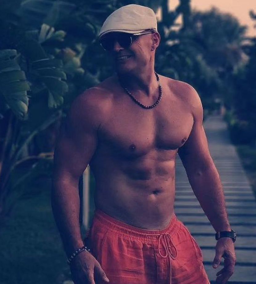 Mili u 54. godini zagrmeo u kupaćem - Telegraf.rs