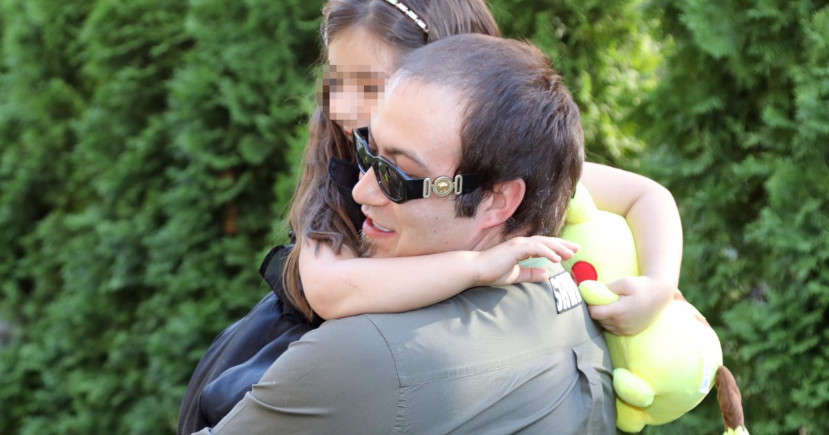 Tara stigla na svoju rođendansku proslavu - Telegraf.rs