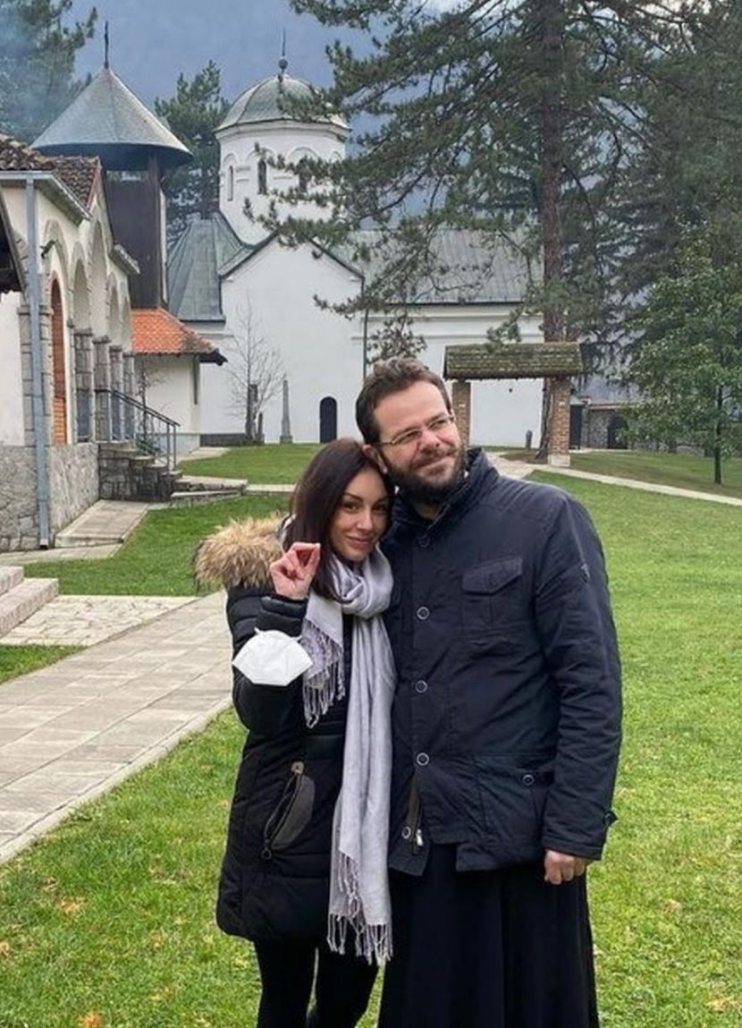 Proslavio se u seriji Ranjeni orao, pa postao sveštenik - Telegraf.rs