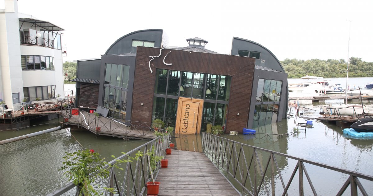 Tone splav Gabbiano u Beogradu - Telegraf.rs