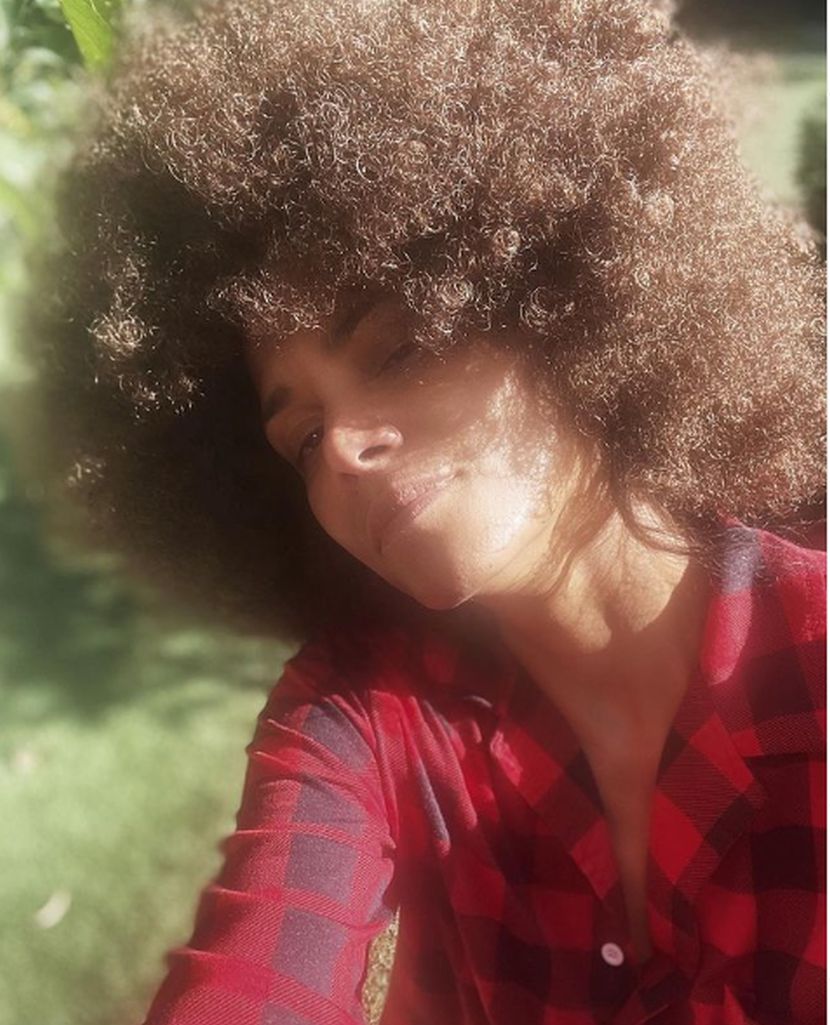 "Žena mačka" izašla iz oklopa savršenosti - Telegraf.rs