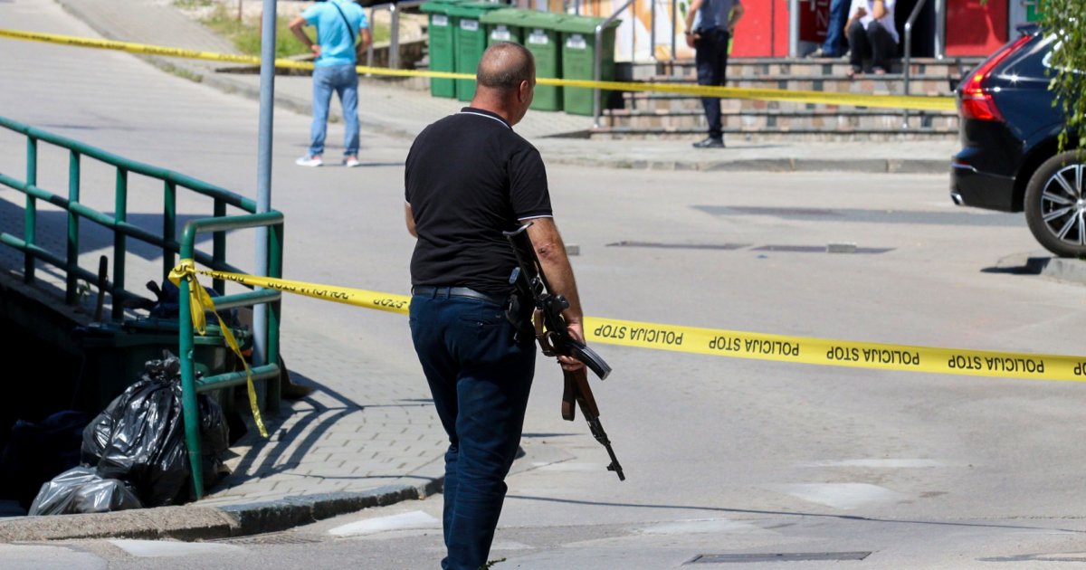 Prve fotografije sa mesta zločina u Gradačcu: Na ulicama jake policijske snage - Telegraf.rs